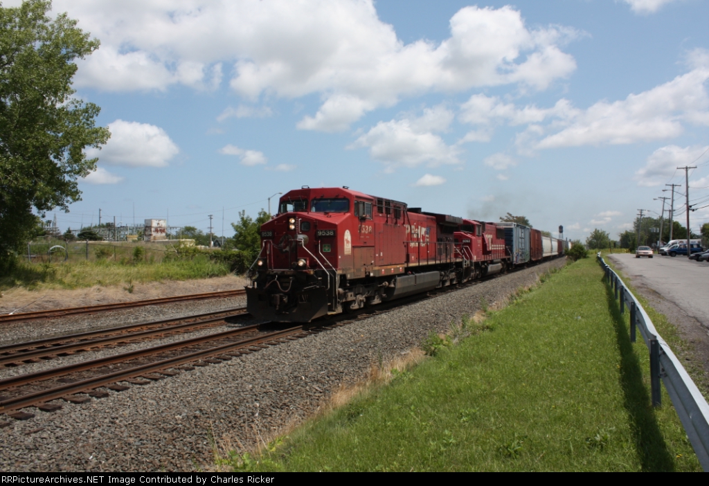 Westbound Q381 Passing MP 374 Rochester, New York